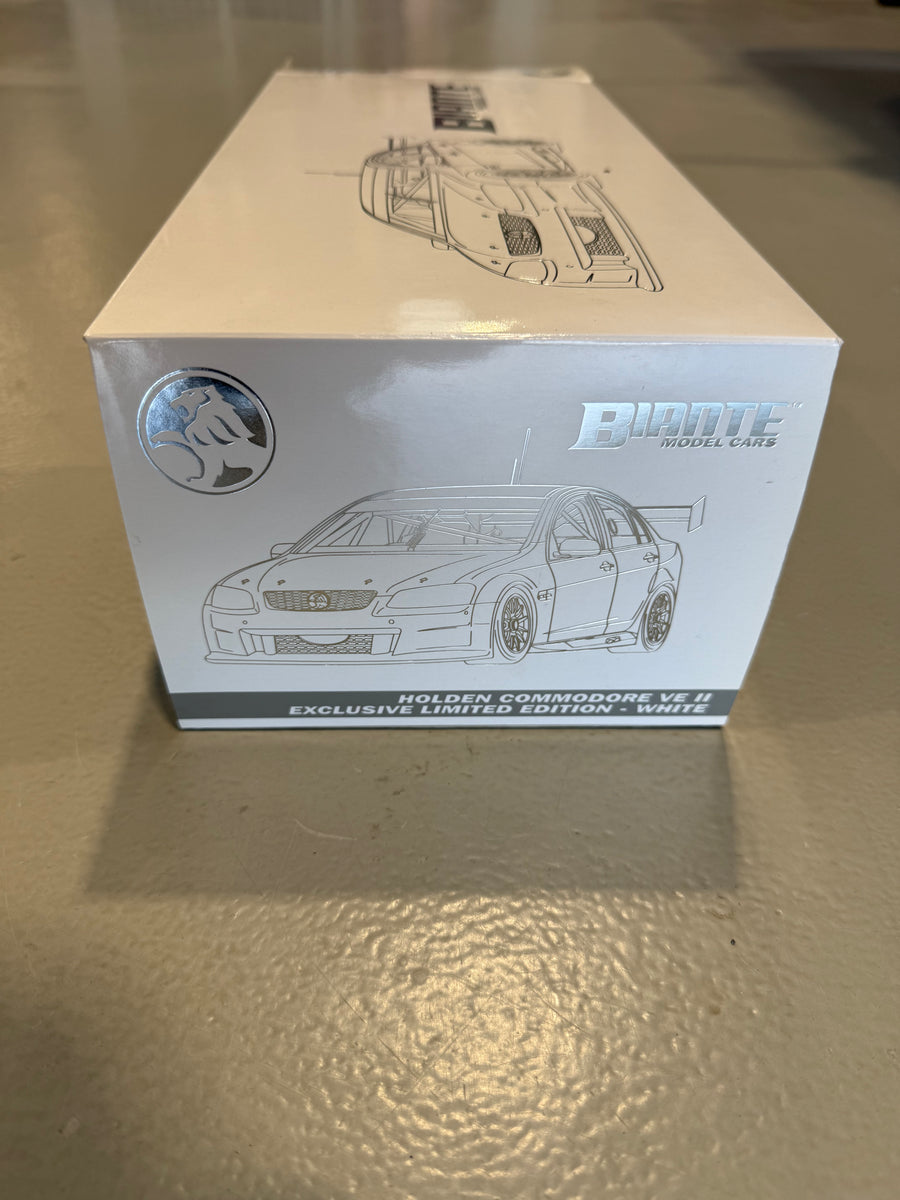 Biante Holden Commodore VE II Limited White Plain Body Prototype 1:18 ...